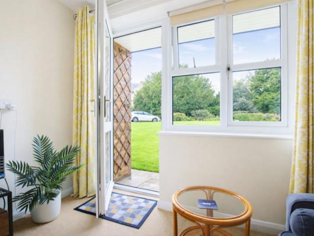 1 bedroom apartment for sale in Stoneygate Road, Stoneycroft, LE2