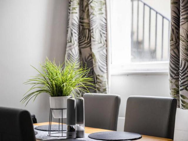 1 bedroom apartment for sale in Suffolk Square, Montpellier, Cheltenham GL50