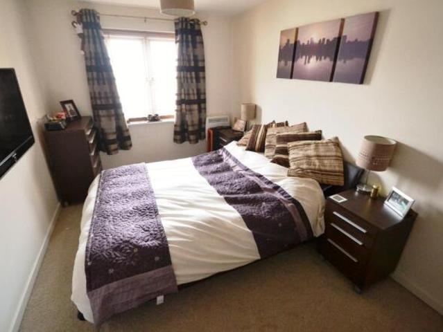 1 bedroom apartment for sale in Susans Road, Eastbourne, BN21