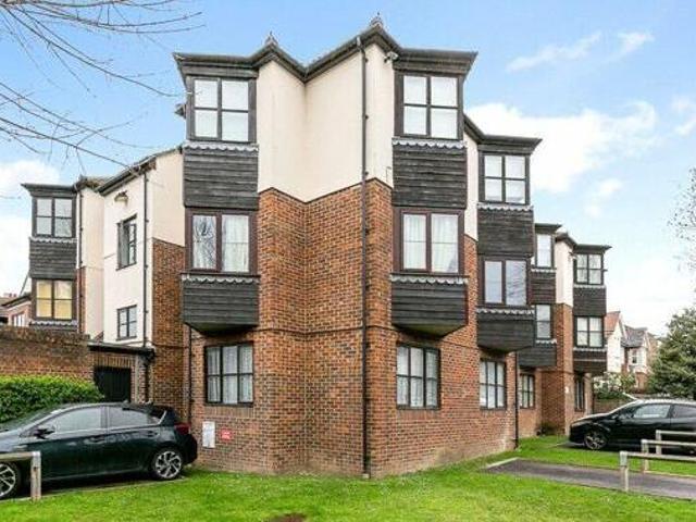 1 Bedroom Apartment For Sale In Sutton, Surrey
