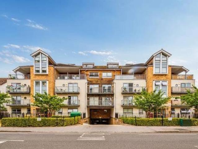 1 bedroom apartment for sale in Sydenham Road Croydon CR0