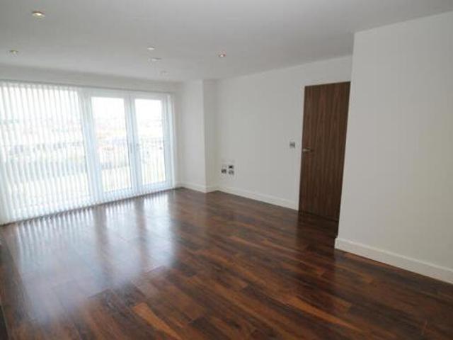 1 Bedroom Apartment For Sale In Salford, Lancashire