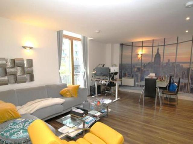 1 Bedroom Apartment For Sale In Salford, Lancashire