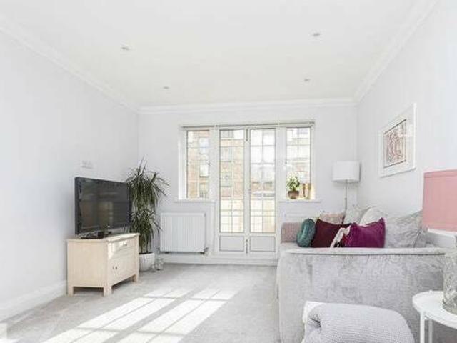 1 bedroom apartment for sale in San Remo Towers Sea Road Bournemouth BH5