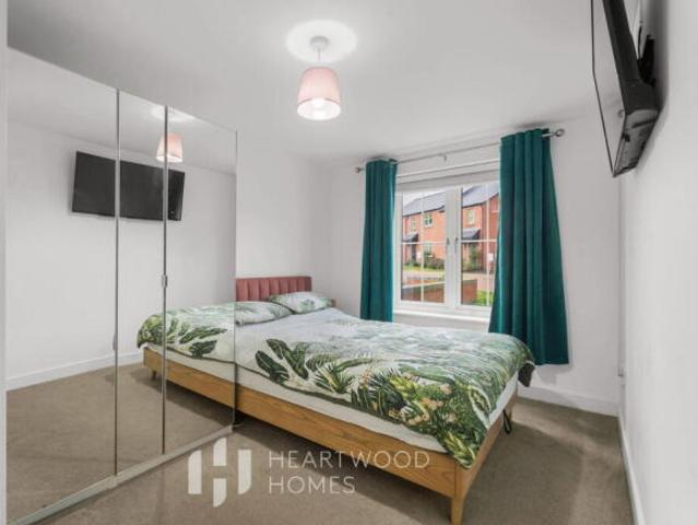 1 bedroom apartment for sale in Shared Ownership Peregrine Way, St. Albans, AL4 0BB, AL4