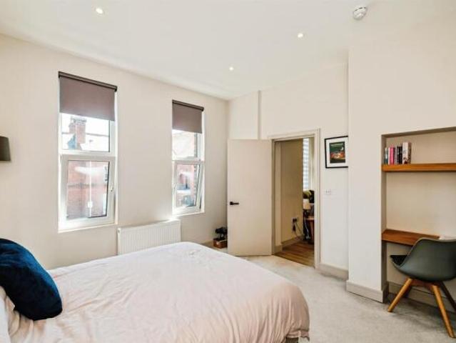 1 bedroom apartment for sale in Shelley Road, Worthing, BN11