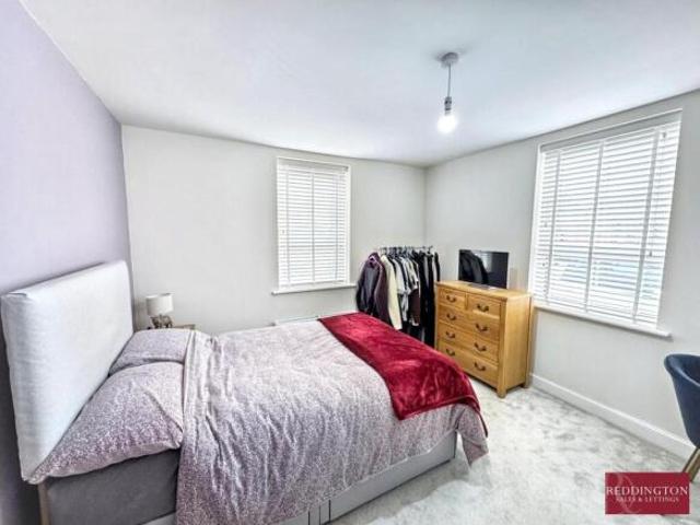 1 bedroom apartment for sale in Shin Way, Lubbesthorpe, Leicester, LE19