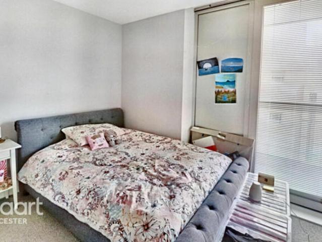 1 bedroom apartment for sale in Shires Lane, Leicester, LE1
