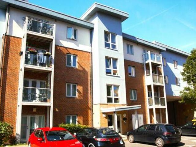 1 Bedroom Apartment For Sale In Slough