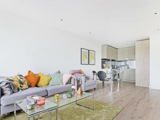 1 Bedroom Apartment For Sale In Smithfield Square, Hornsey