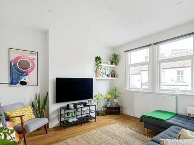 1 Bedroom Apartment For Sale In South Croydon