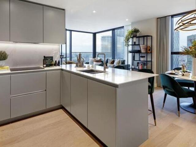 1 Bedroom Apartment For Sale In South Quay Plaza