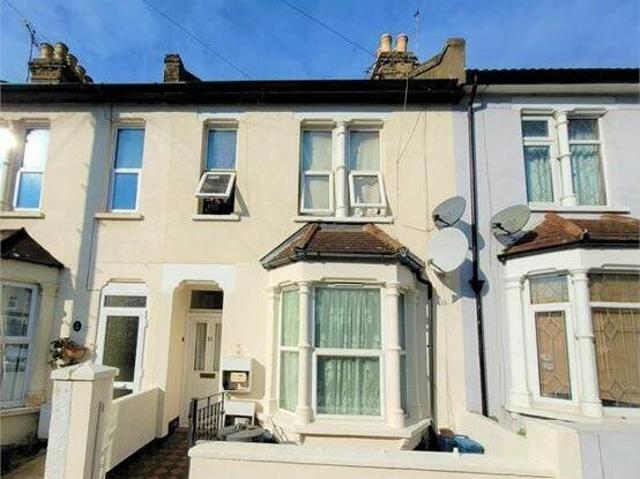 1 Bedroom Apartment For Sale In Southend On Sea