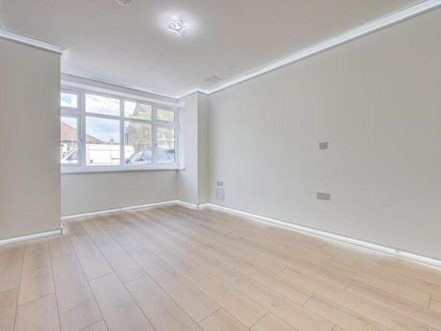 1 bedroom apartment for sale in Tunbridge Road, Southend on sea, SS2