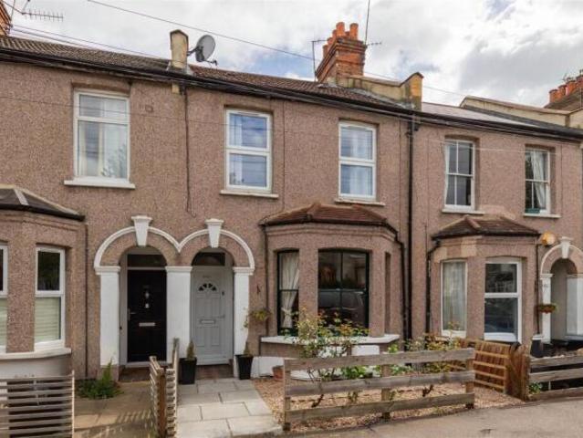 1 bedroom apartment for sale in Turner Road, Walthamstow, E17
