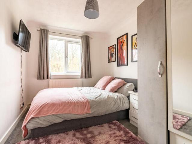 1 bedroom apartment for sale in The Acorns, Wynchlands Crescent, St. Albans, Hertfordshire, AL4