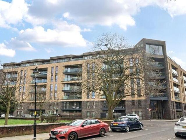 1 bedroom apartment for sale in The Grange, London, SE1