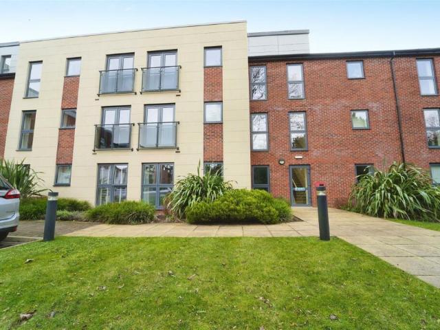 1 bedroom apartment for sale in Thorneycroft, Wood Road, Tettenhall, WV6 8PR, WV6