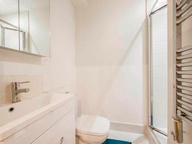 1 bedroom apartment for sale in Town Centre Share Of Freehold, SL1