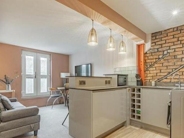 1 Bedroom Apartment For Sale In Uppermill, Saddleworth
