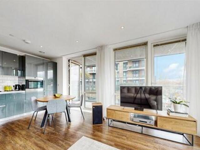 1 Bedroom Apartment For Sale In Victory Parade, Plumstead
