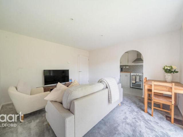 1 bedroom apartment for sale in Walnut Tree Close, Guildford, GU1