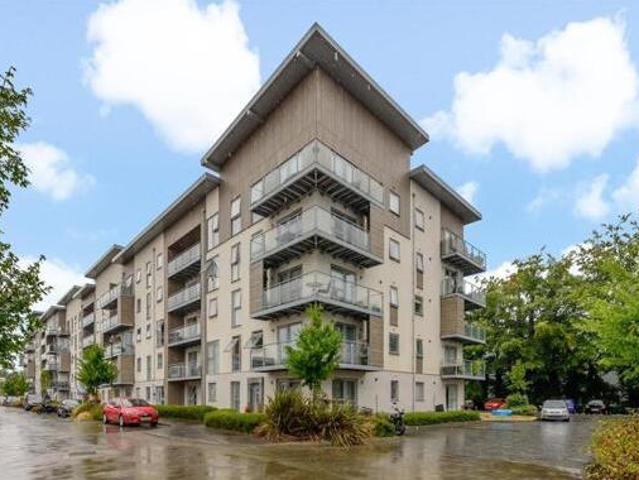 1 Bedroom Apartment For Sale In Wallingford Way