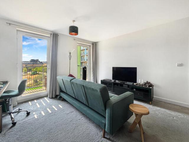 1 bedroom apartment for sale in Warren Close, Cambridge, CB2