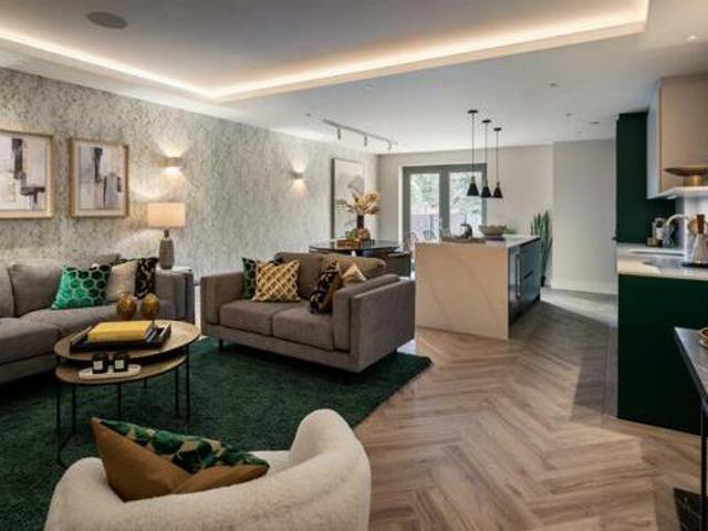 1 Bedroom Apartment For Sale In Warwick House, 397 Cockfosters Road