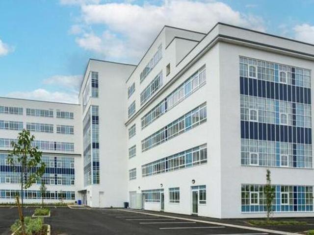 1 Bedroom Apartment For Sale In Watford, Hertfordshire