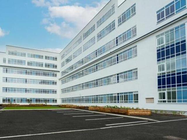 1 Bedroom Apartment For Sale In Watford, Hertfordshire