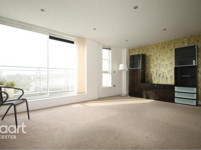 1 bedroom apartment for sale in Watkin Road, Leicester, LE2