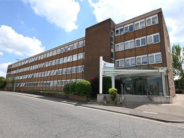 1 bedroom apartment for sale in Wella Road, Basingstoke, Hampshire, RG22