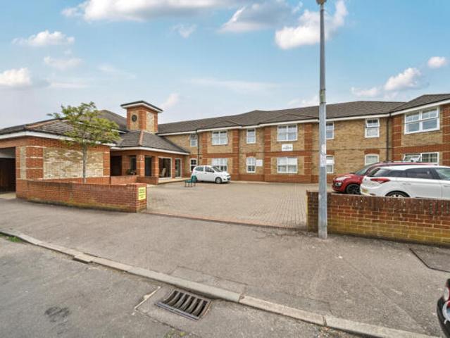 1 bedroom apartment for sale in West Lane, Sittingbourne, Kent, ME10