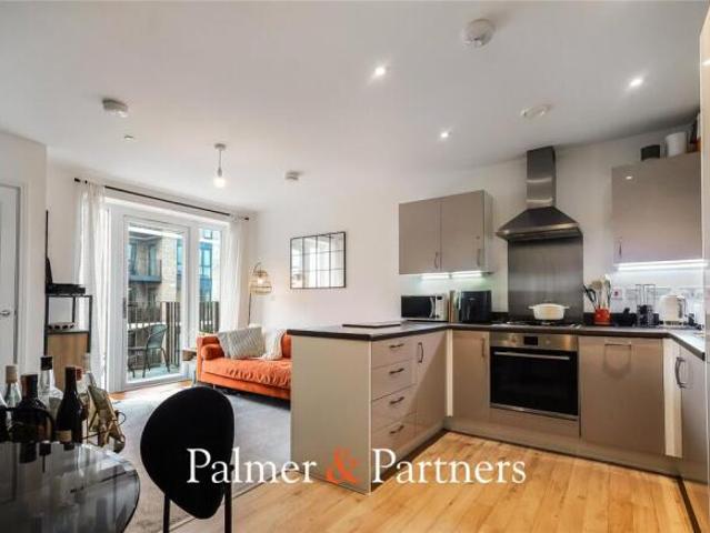 1 bedroom apartment for sale in Wharf Road, Chelmsford, Essex, CM2