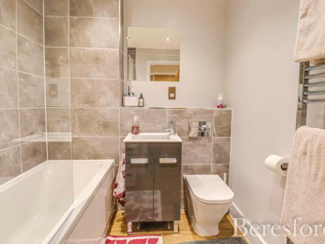 1 bedroom apartment for sale in William Hunter Way, Brentwood, CM14