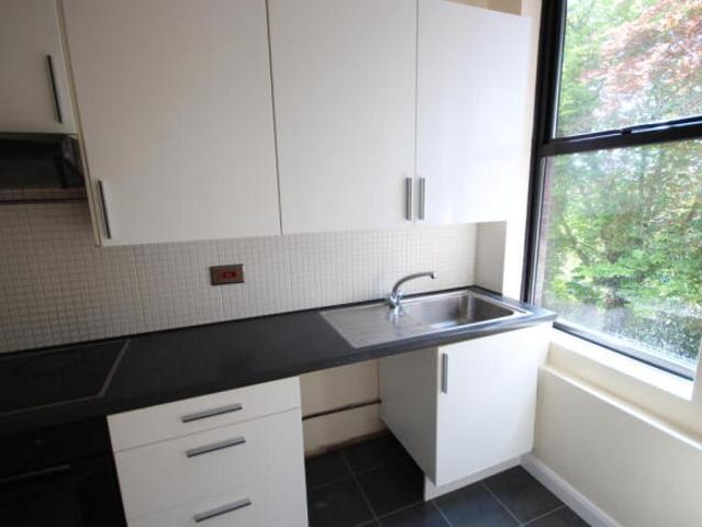 1 bedroom apartment for sale in Woodland Court, Stopsley, Bedfordshire, LU2