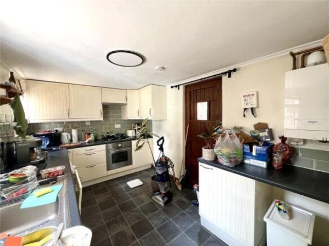 1 bedroom apartment for sale in York Road, Guildford, Surrey, GU1