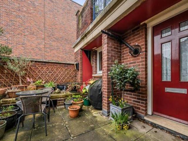 1 Bedroom Apartment For Sale In 105 Clarence Street