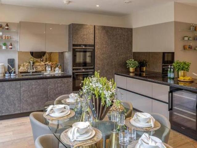 1 Bedroom Apartment For Sale In 10 14 Auriol Road, London