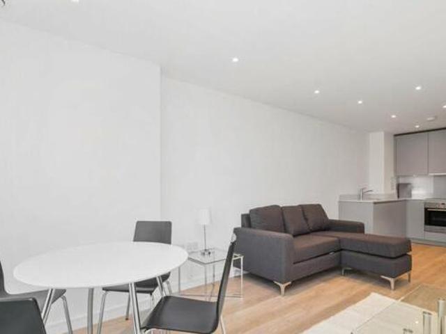1 Bedroom Apartment For Sale In 11 Saffron Central Square, Wellesley Road