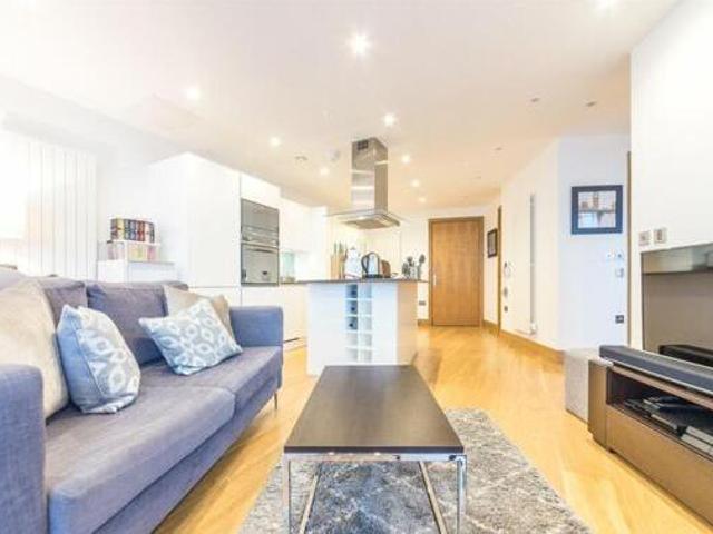1 Bedroom Apartment For Sale In 25 Crossharbour Plaza, London