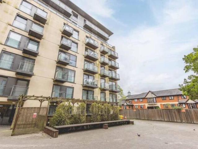 1 bedroom apartment for sale in 26 High Street, Slough, SL1