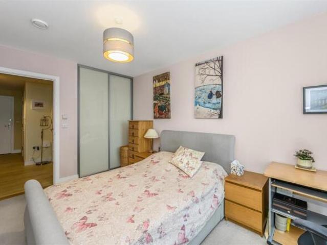 1 bedroom apartment for sale in 204 Hoe Street, Walthamstow, E17
