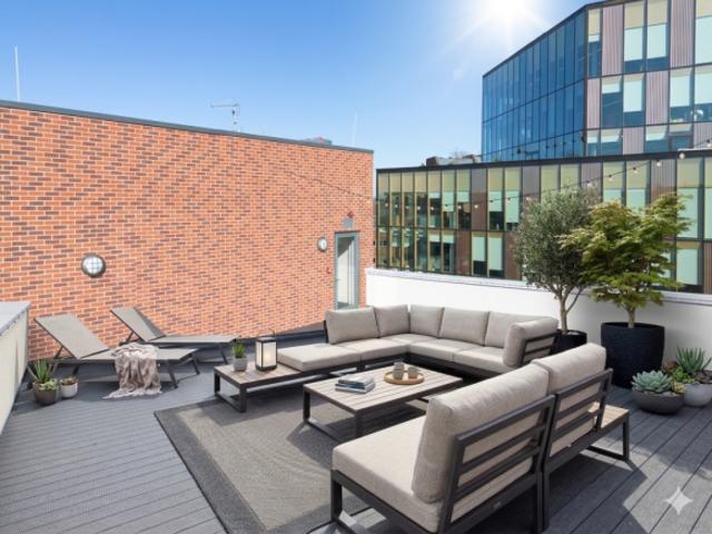 1 bedroom apartment for sale in 21 Junction Court, Watford, WD17