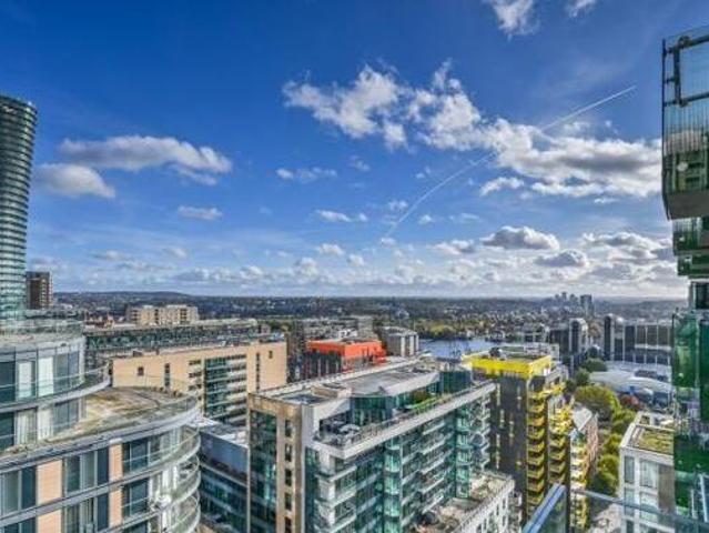 1 Bedroom Apartment For Sale In 3 Lincoln Plaza, London