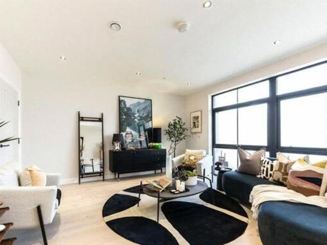 1 Bedroom Apartment For Sale In 45 The Mall, London