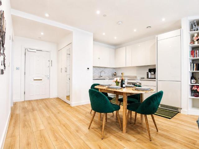 1 bedroom apartment for sale