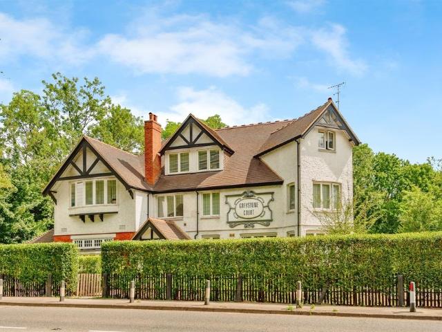 1 bedroom apartment for sale