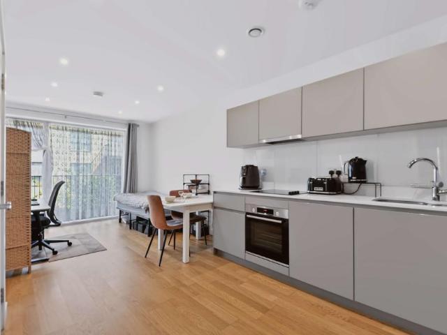 1 bedroom apartment for sale